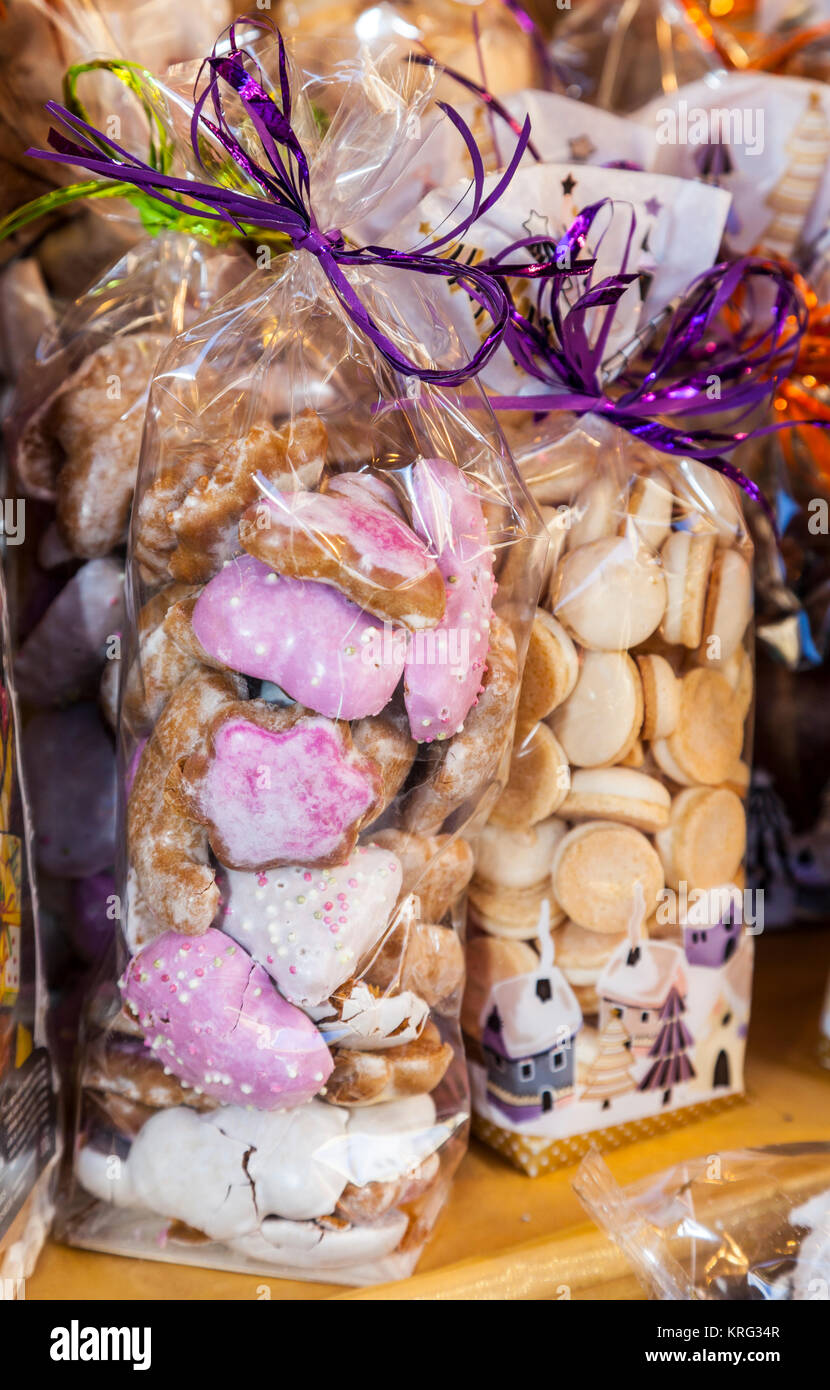 Two biscuit packs hi-res stock photography and images - Alamy