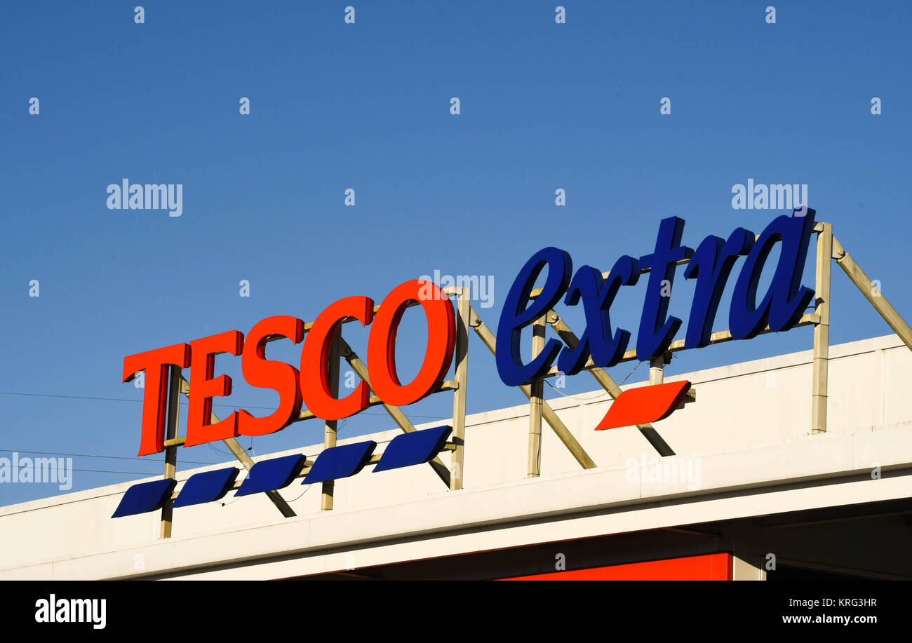 Tesco Extra Logo Stock Photos & Tesco Extra Logo Stock Images - Alamy