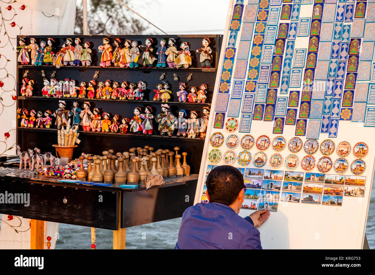 Souvenir shops shopkeeper hi-res stock photography and images - Alamy