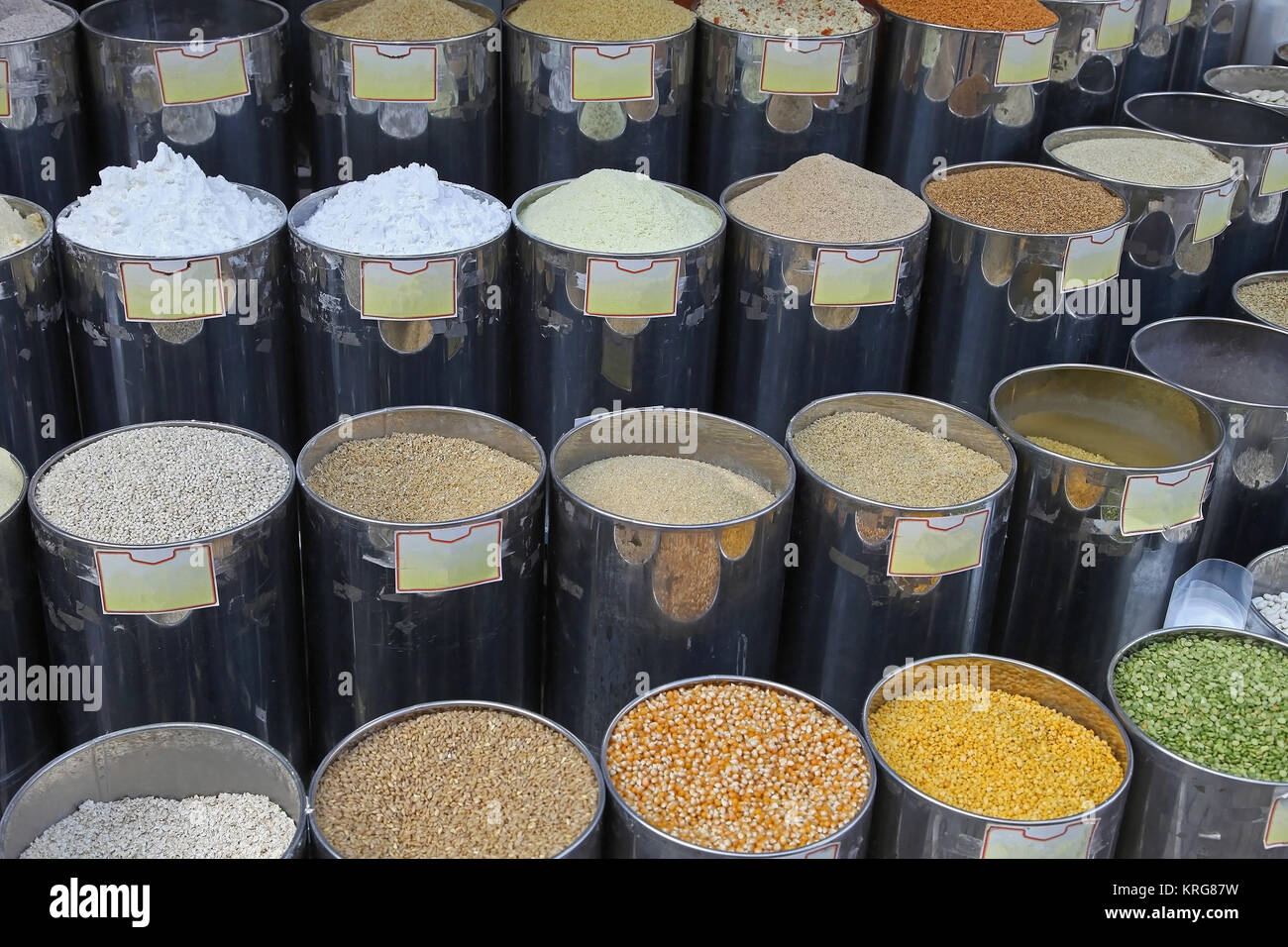 Grains market stall Stock Photo - Alamy