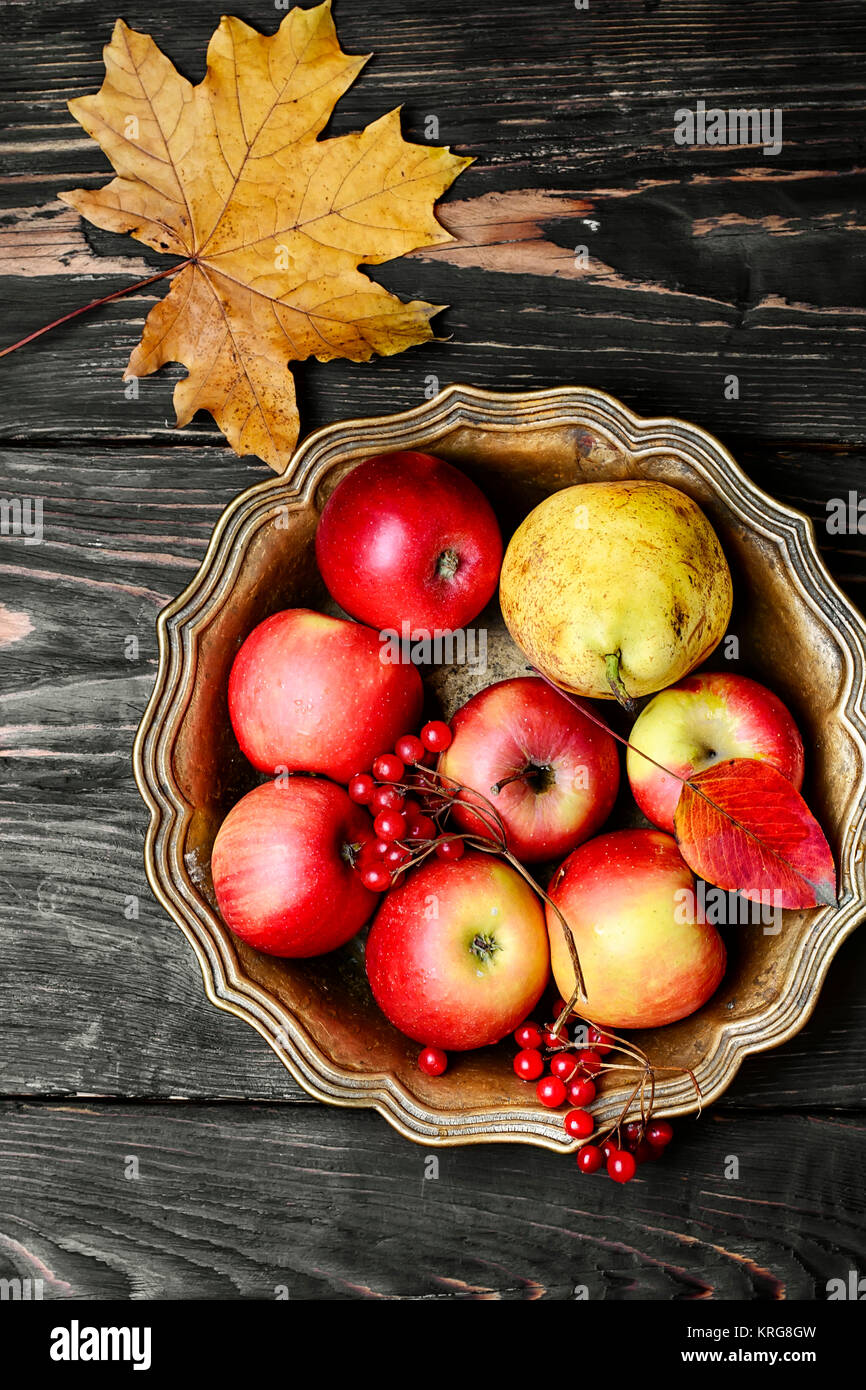 Apples in vase for fruits Stock Photo - Alamy