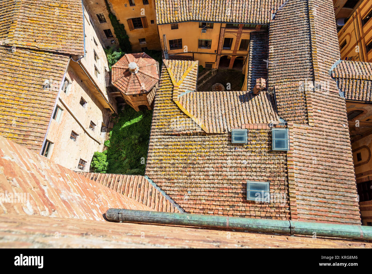 Backyard aerial hi-res stock photography and images - Alamy