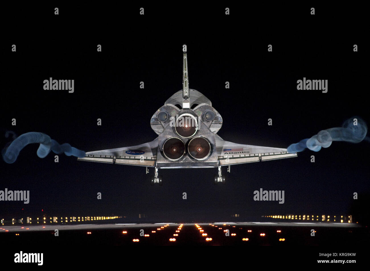 STS-135 Space Shuttle Atlantis makes its final landing 13 Stock Photo ...