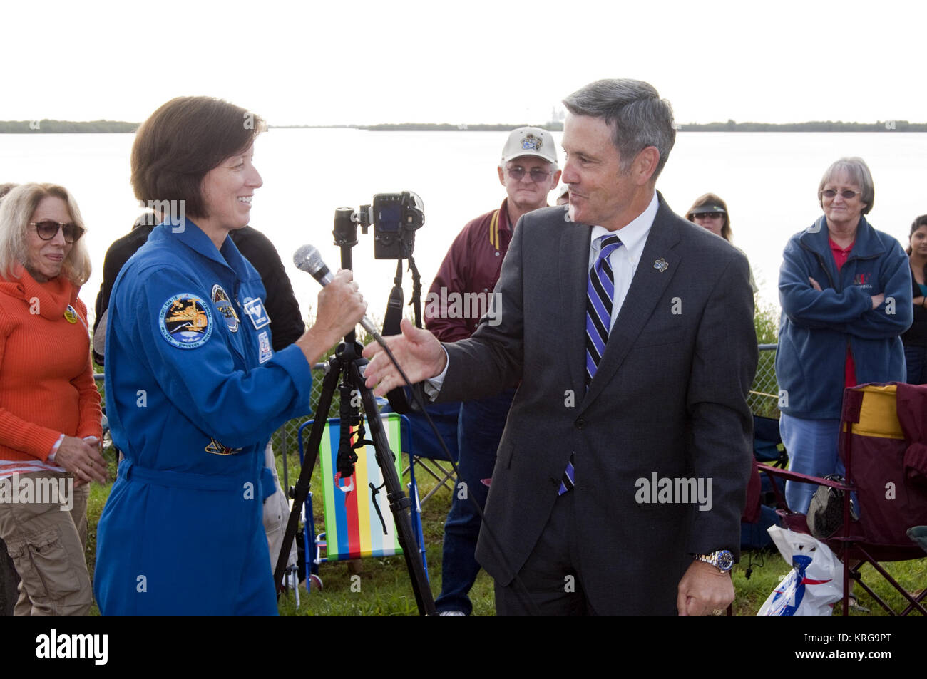 STS-134 launch 33 Stock Photo - Alamy