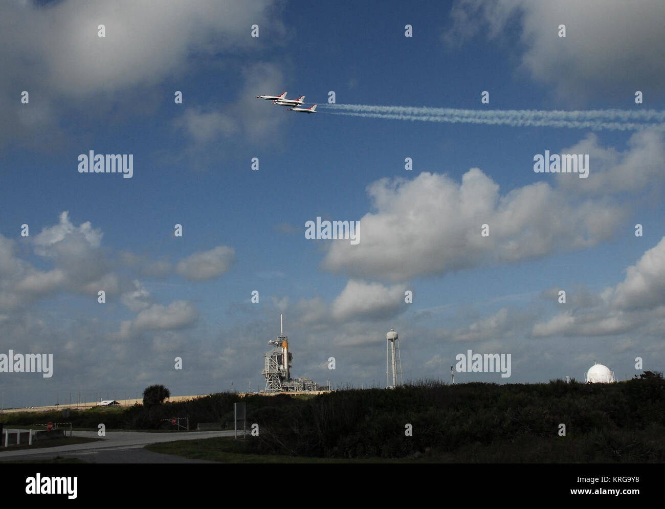 Thunderbirds rocket hi-res stock photography and images - Alamy