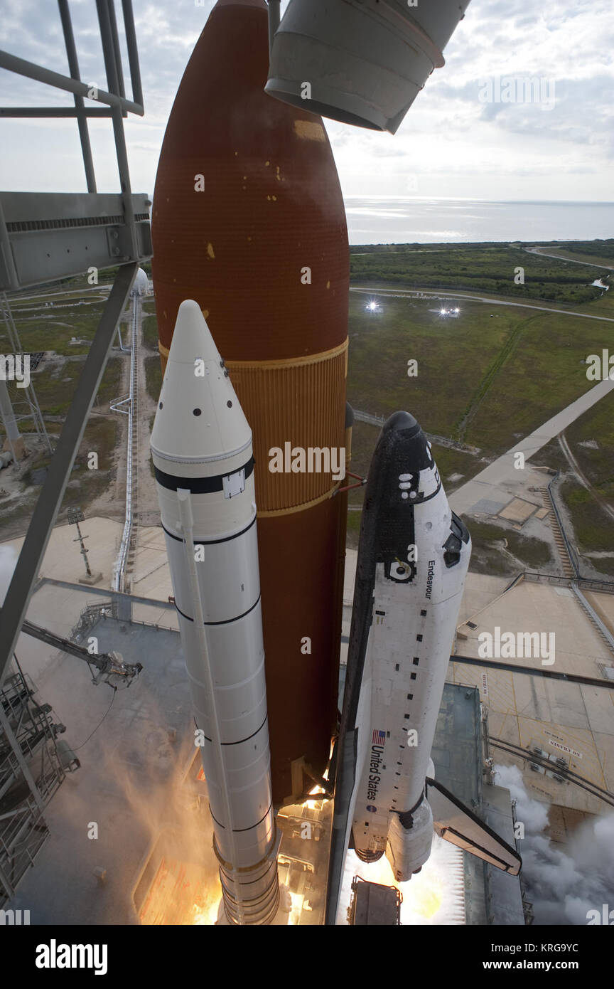 STS-134 launch 59 Stock Photo - Alamy