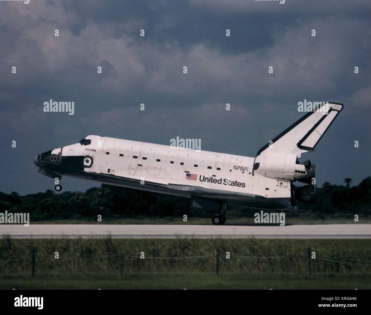 Sts 71 hi-res stock photography and images - Alamy