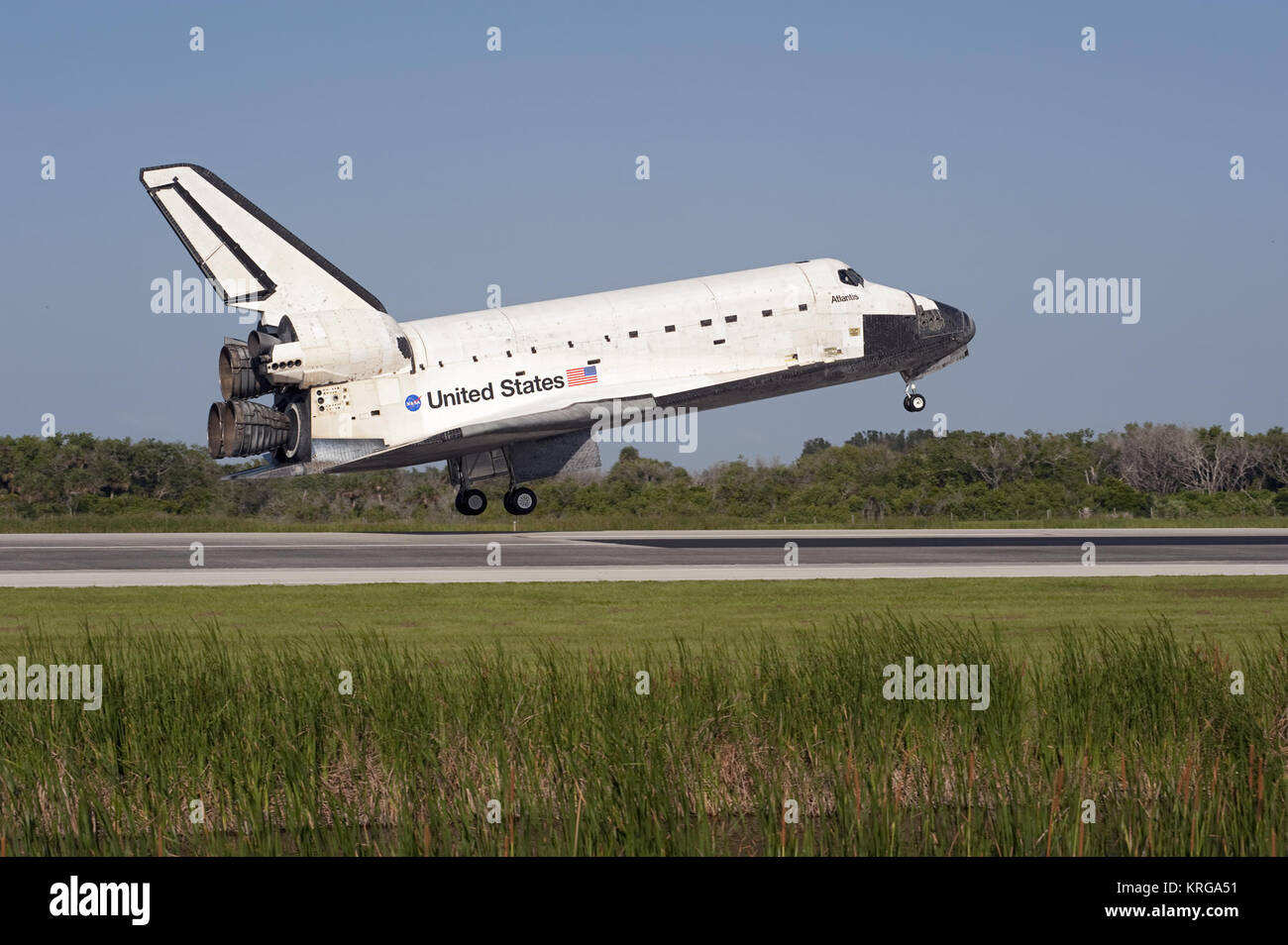 Sts 132 hi-res stock photography and images - Alamy