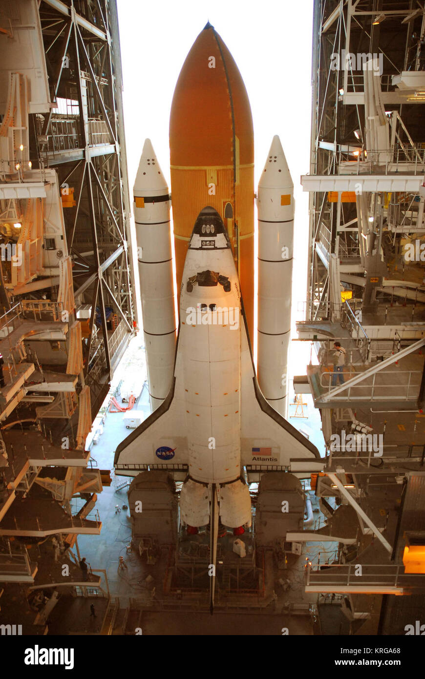 Sts 117 launch hi-res stock photography and images - Alamy