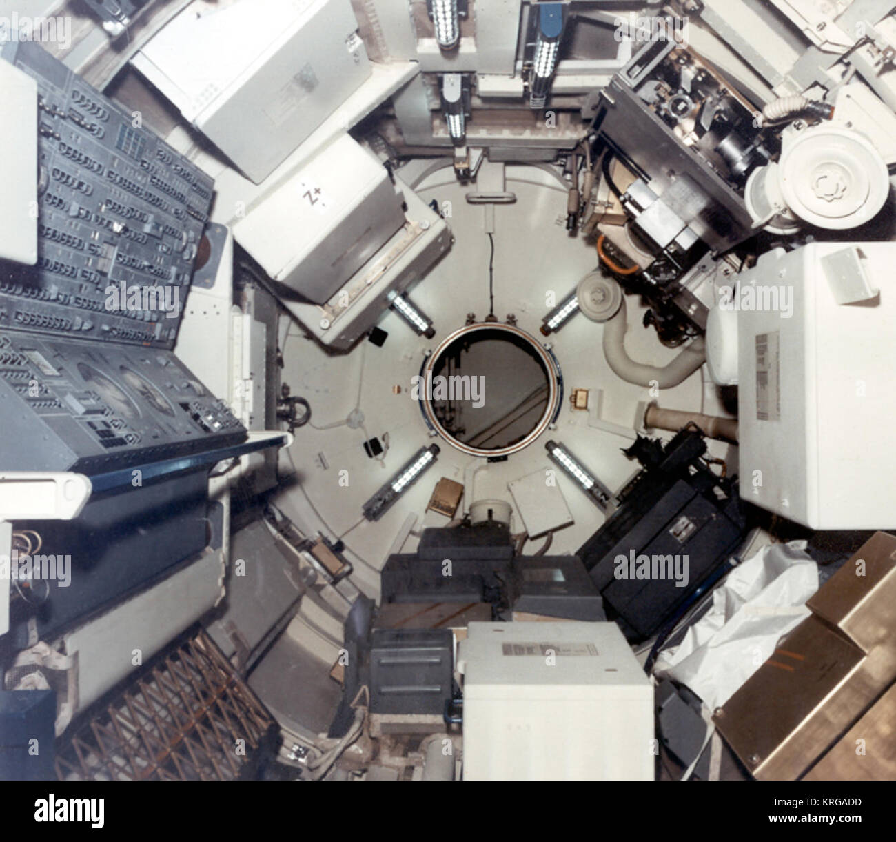 Skylab interior hi-res stock photography and images - Alamy