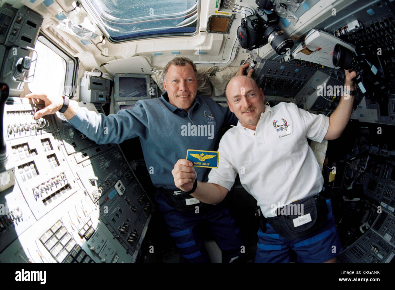 Sts108-Kelly i Gorie Stock Photo - Alamy