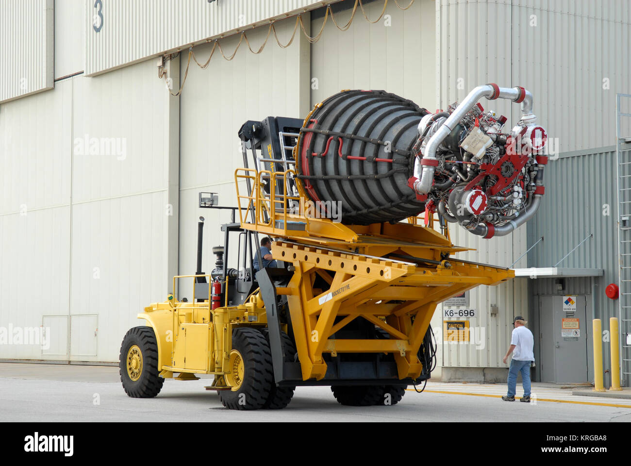 Space Shuttle main engine on Hyster forklift Stock Photo - Alamy