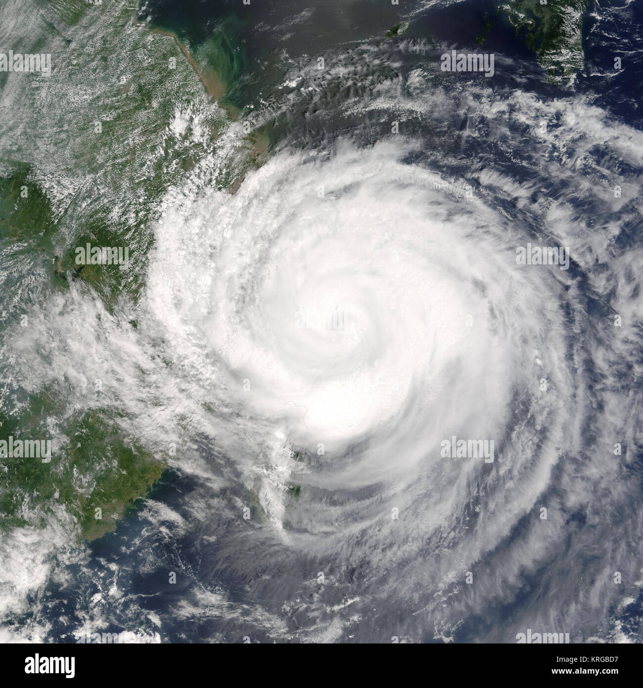 Typhoon Rananim 2004 Stock Photo - Alamy