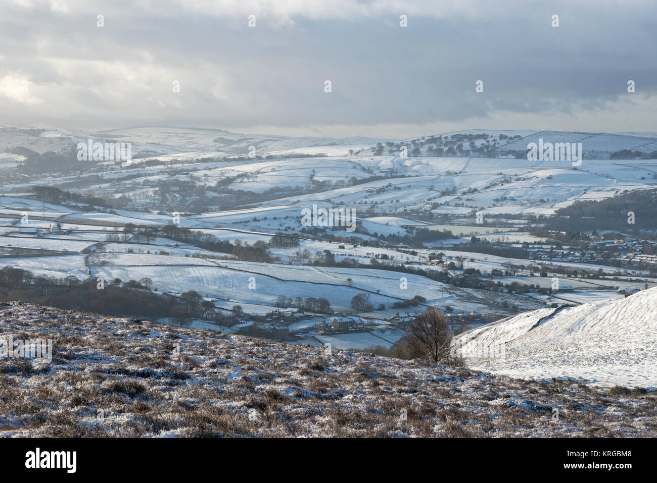 Countryside around the town of New Mills on a snowy winter morning in ...