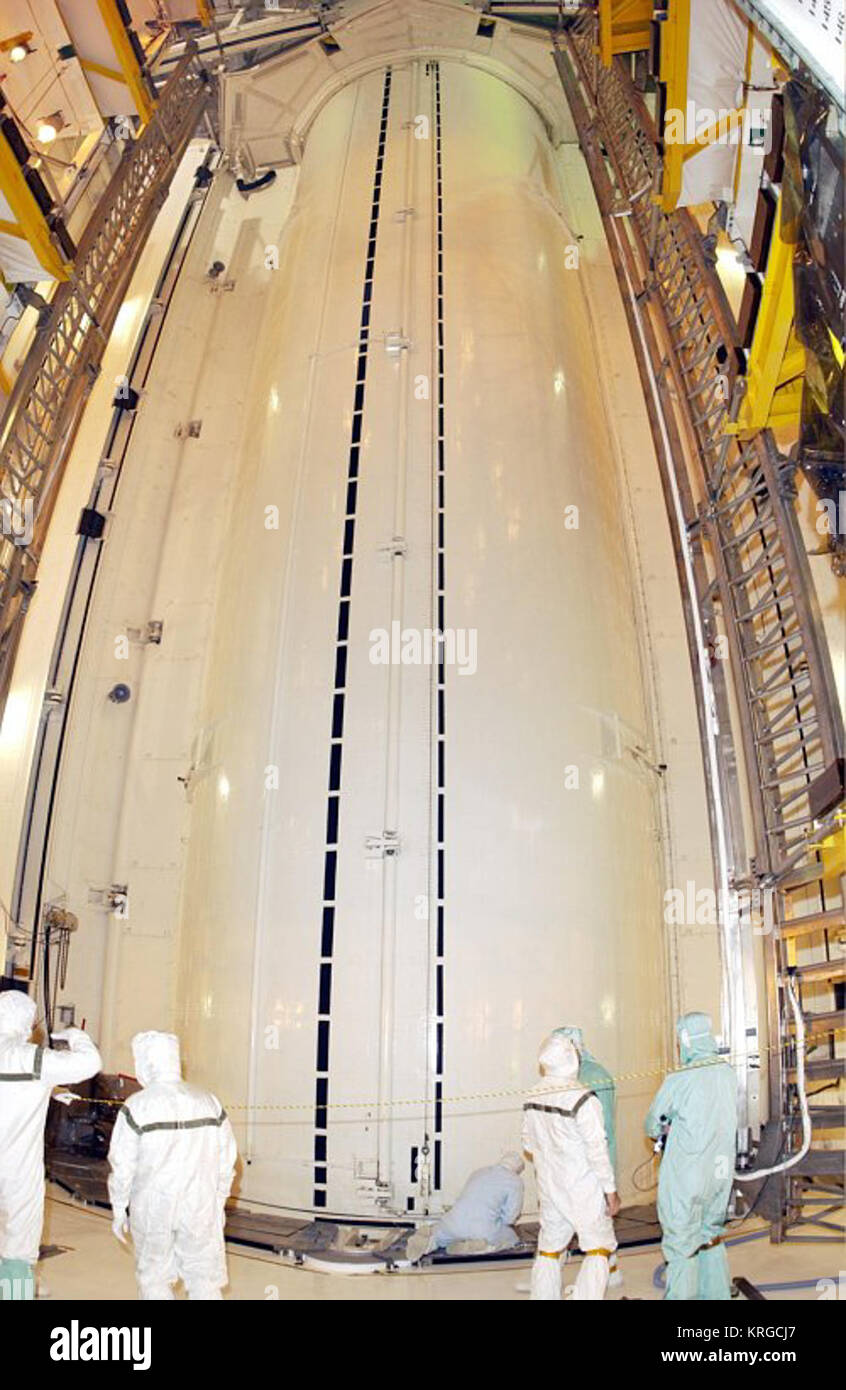 Space Shuttle Payload Changeout Room Big Stock Photo - Alamy