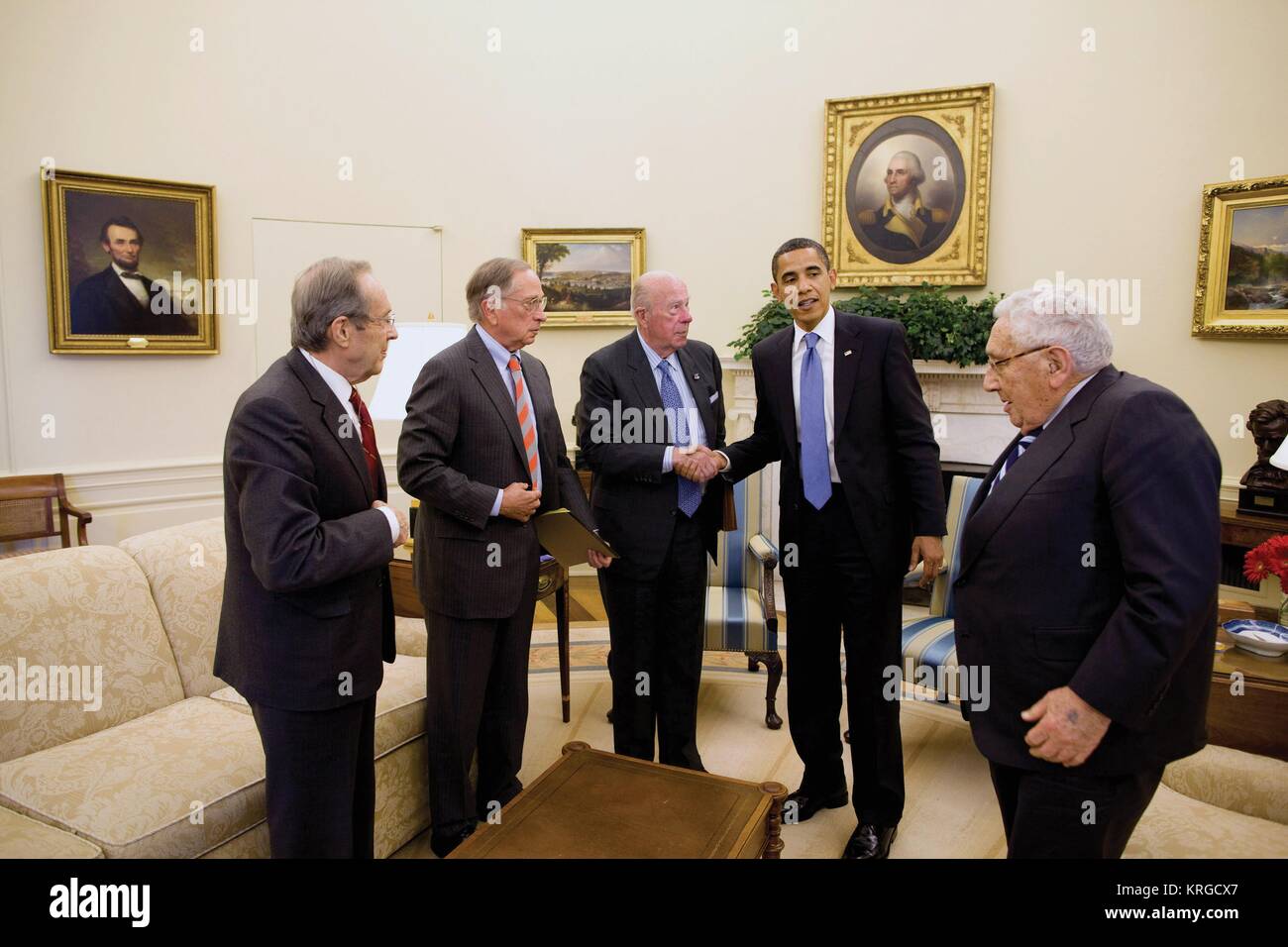U.S. President Barack Obama meets with (L-R) former Defense Secretary ...