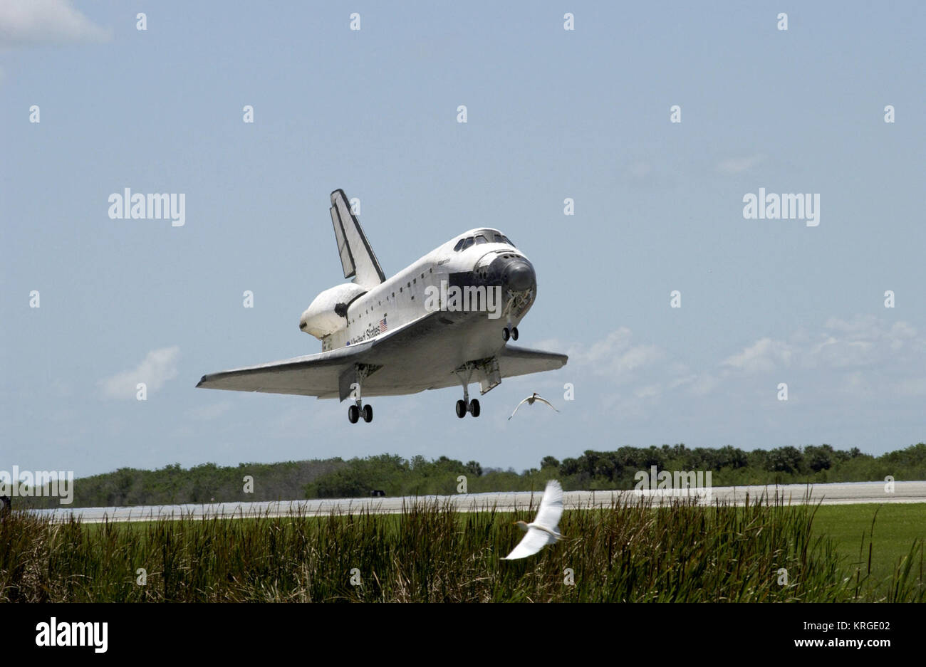 NASA Space Shuttle Atlantis landing (STS-110) (19 April 2002 Stock ...