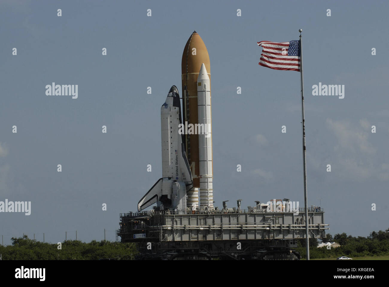 Crawler-transporter taking space shuttle Atlantis to Launch Pad 39A for ...