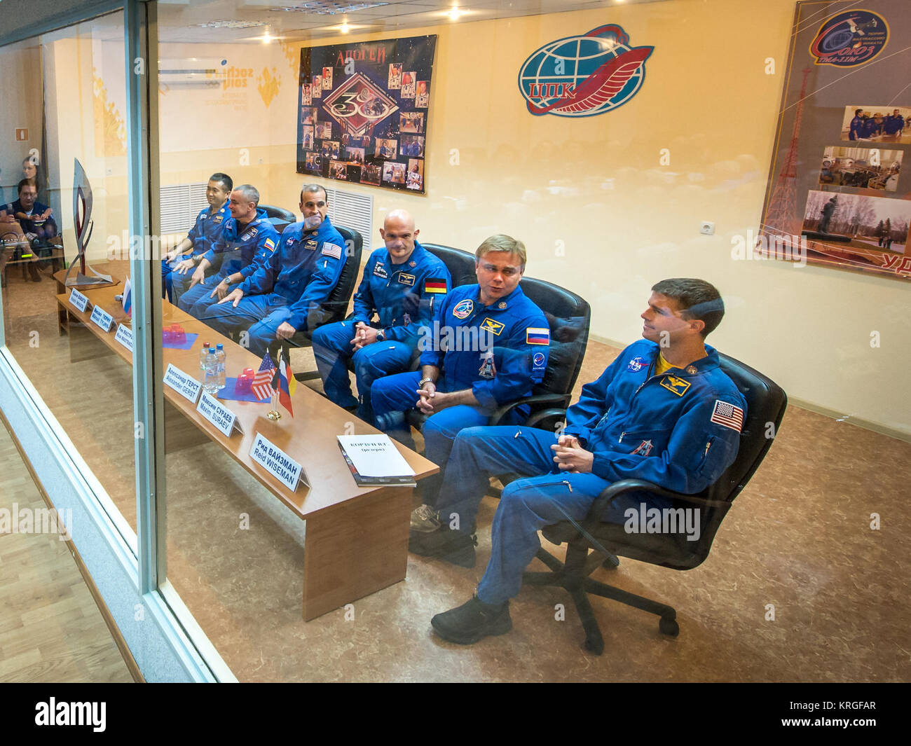 Max readiness flight hi-res stock photography and images - Alamy