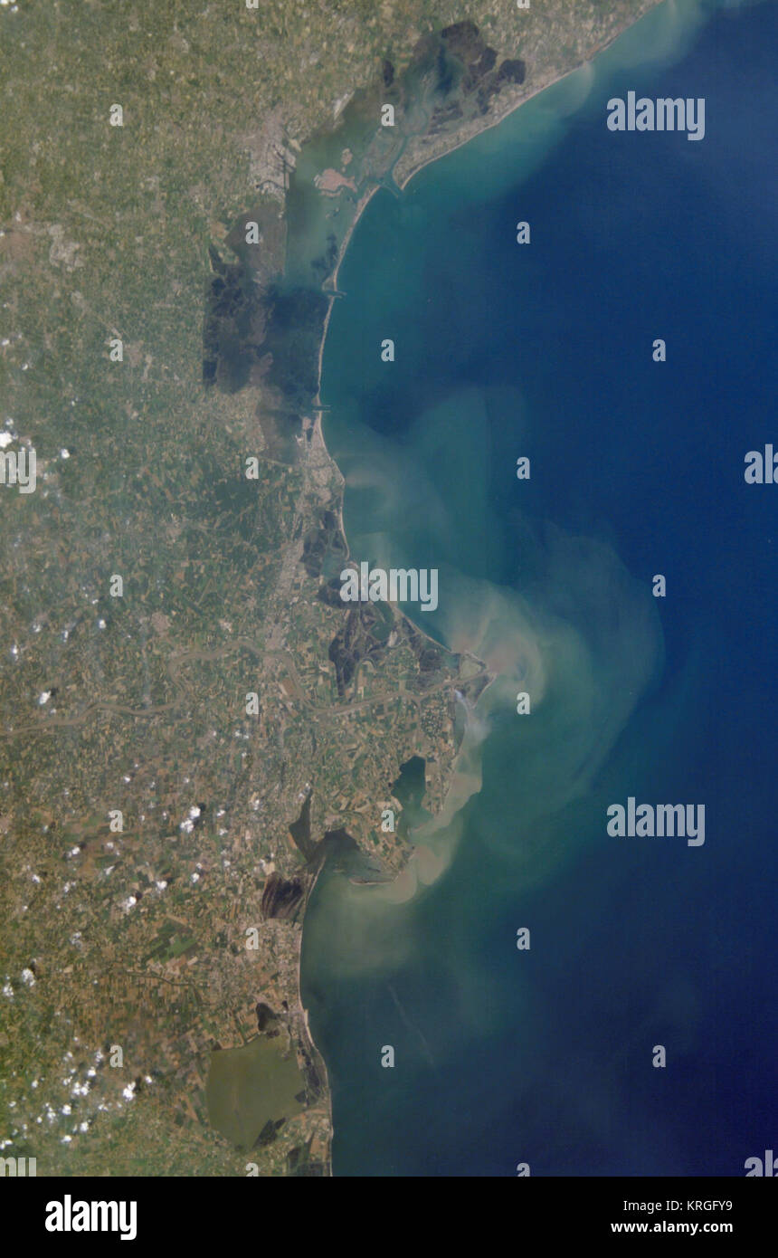 Po River Delta - ISS004-E-13313 - copia Stock Photo - Alamy