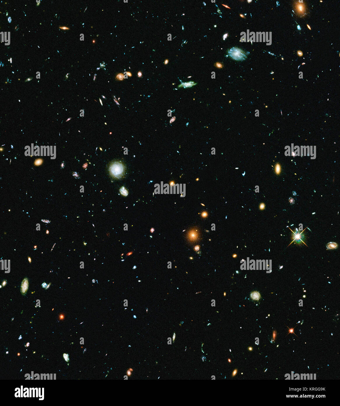 Abell 2744 - Hubble Stock Photo - Alamy