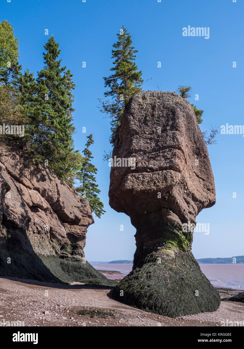 Flowerpot Rock Formations Stock Photos & Flowerpot Rock Formations ...
