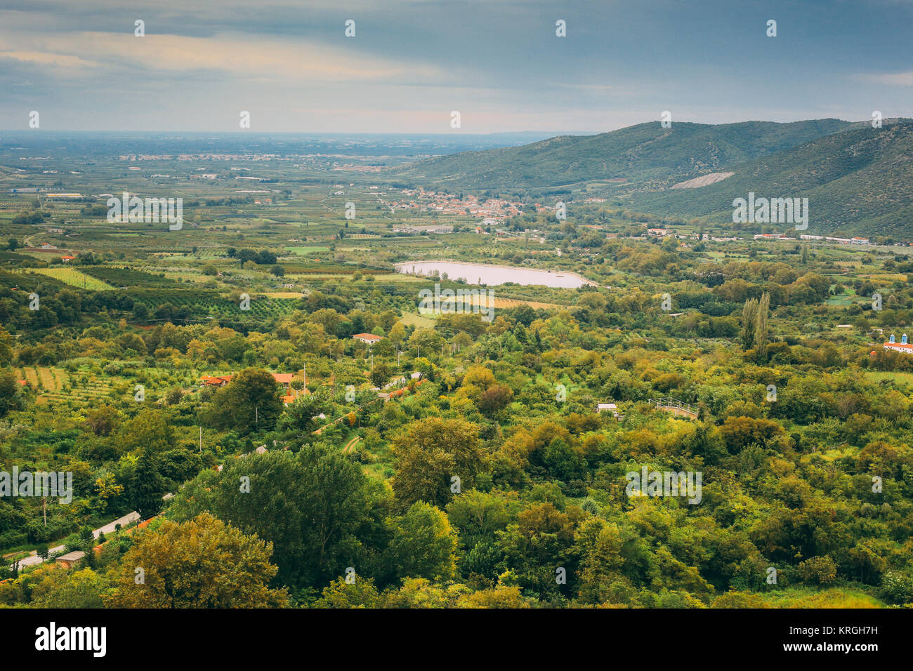 northern Greece view of the mountains and the valley Stock Photo - Alamy