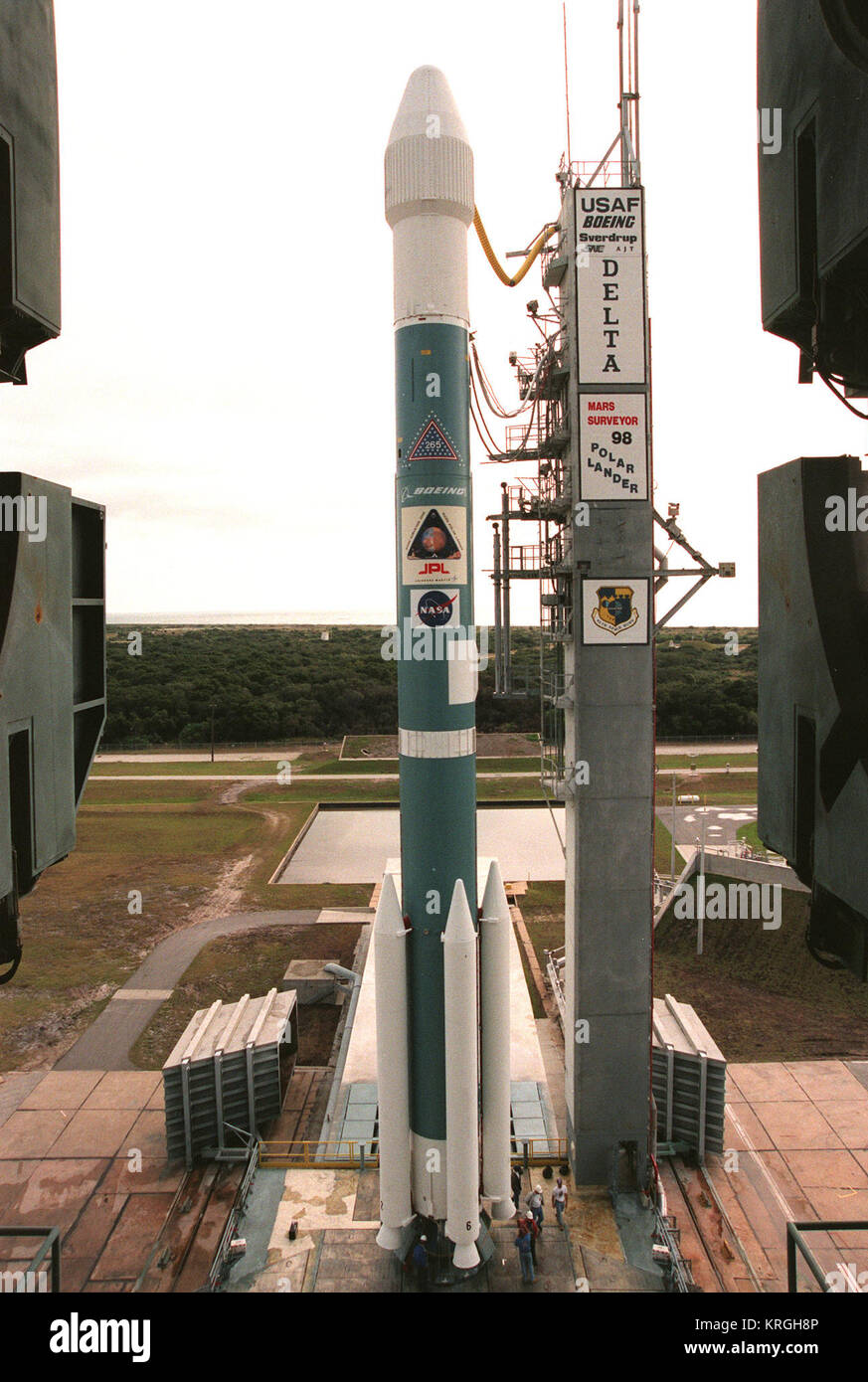 Delta II 7425 carrying Mars Polar Lander (KSC-99PC-1 Stock Photo - Alamy