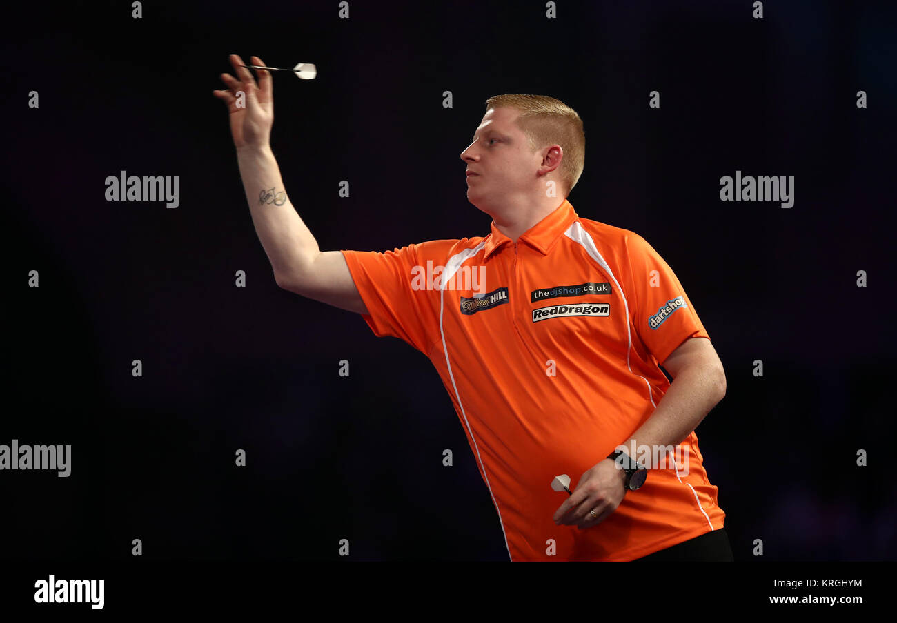 Richard North during his match against Raymond van Barneveld during day ...