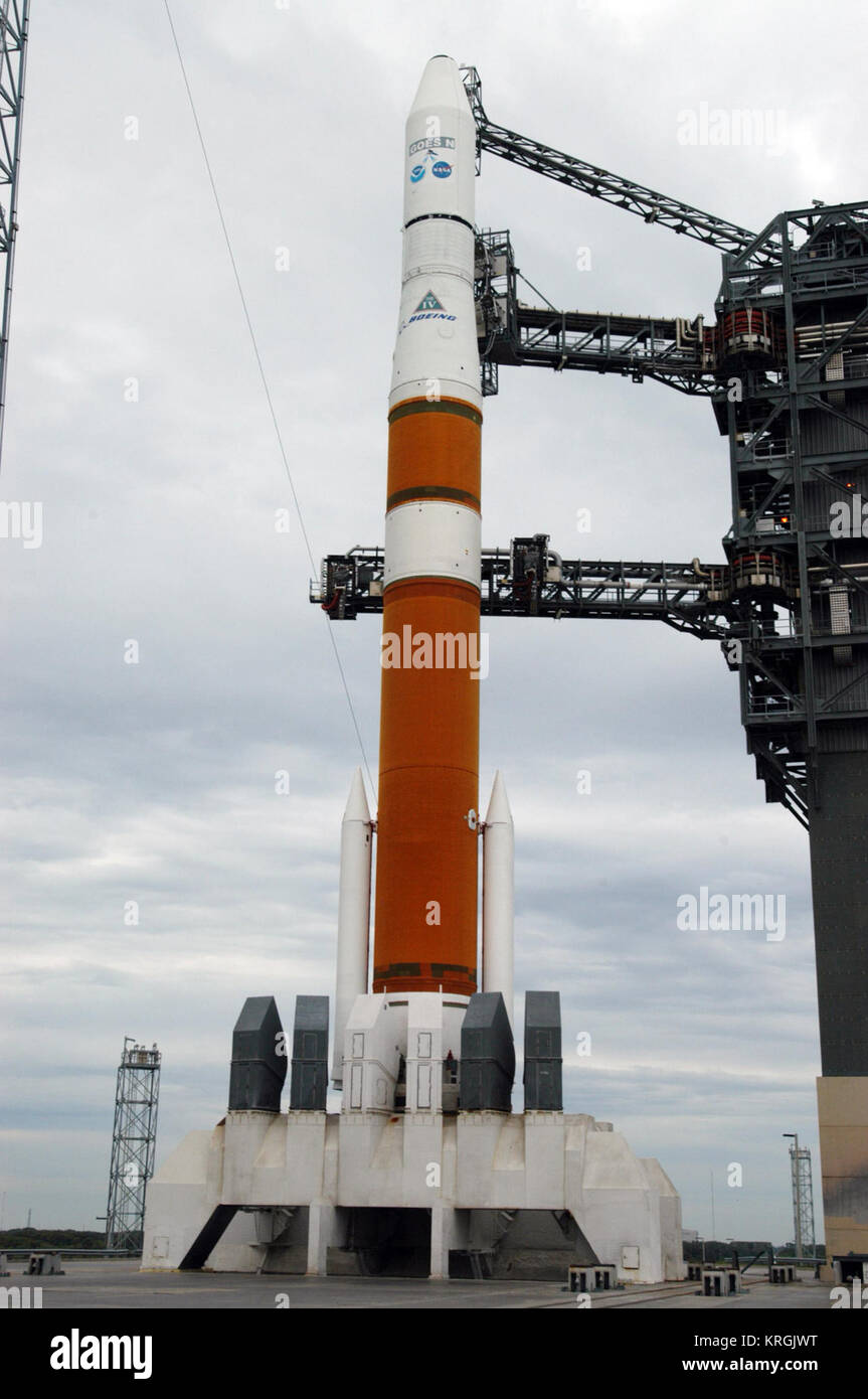 315th Delta rocket on launch pad 37B Stock Photo - Alamy