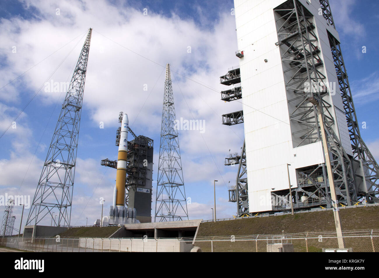Delta Iv Medium Launch High Resolution Stock Photography and Images - Alamy