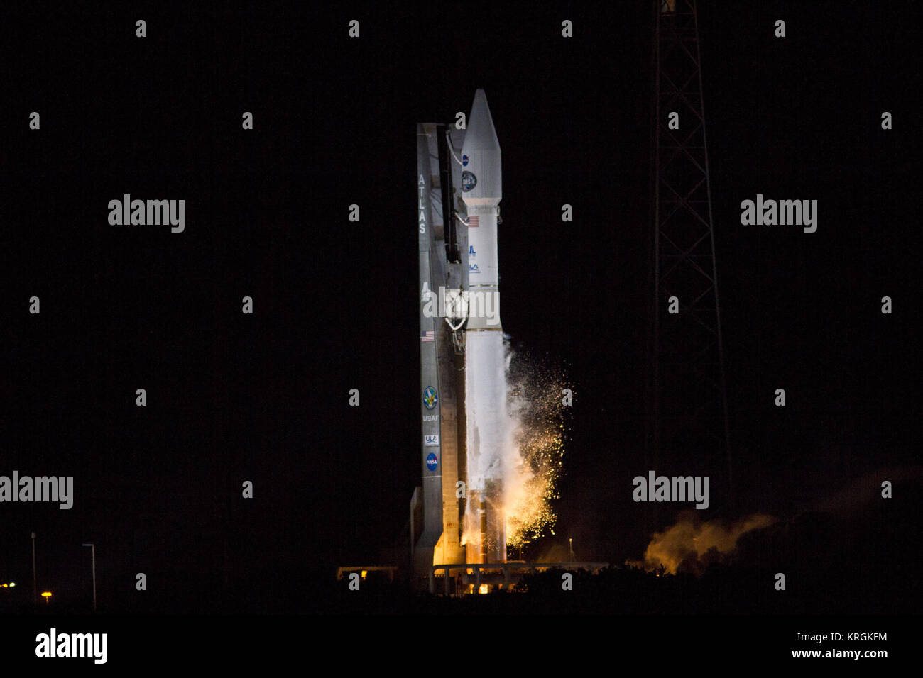 Atlas V (401) ignition with TDRS K on board Stock Photo - Alamy