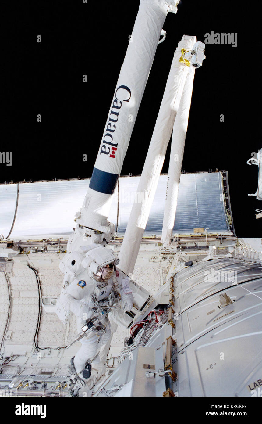 Canadarm2 installation during STS-100 Stock Photo - Alamy