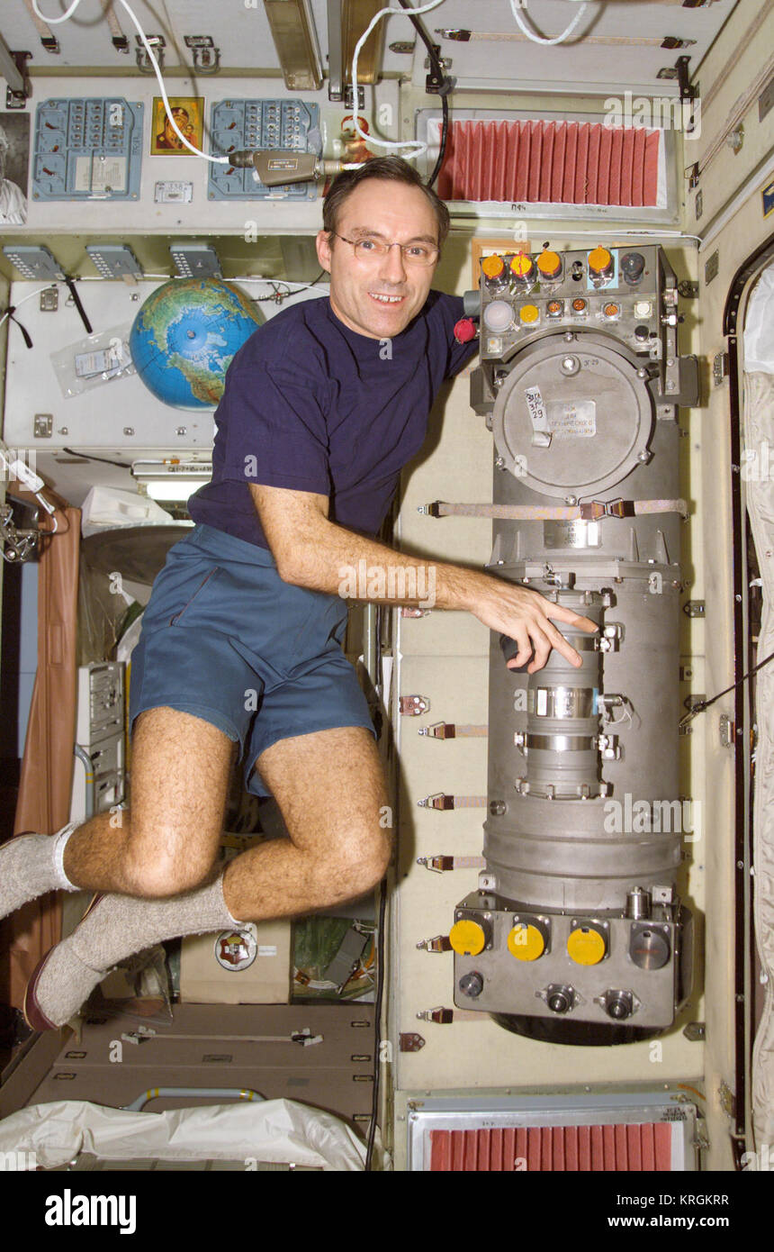 Oxygen generator nasa hi-res stock photography and images - Alamy