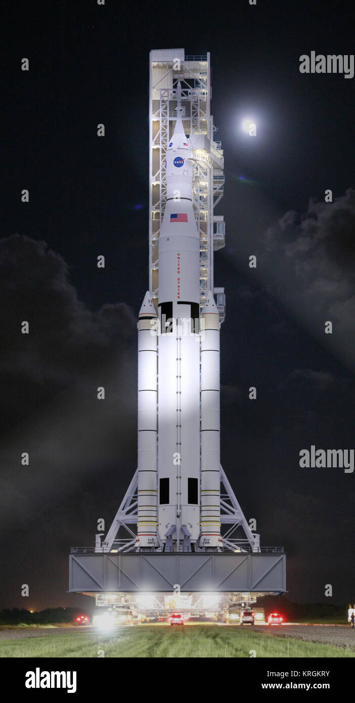SLS on MLP at night Stock Photo - Alamy