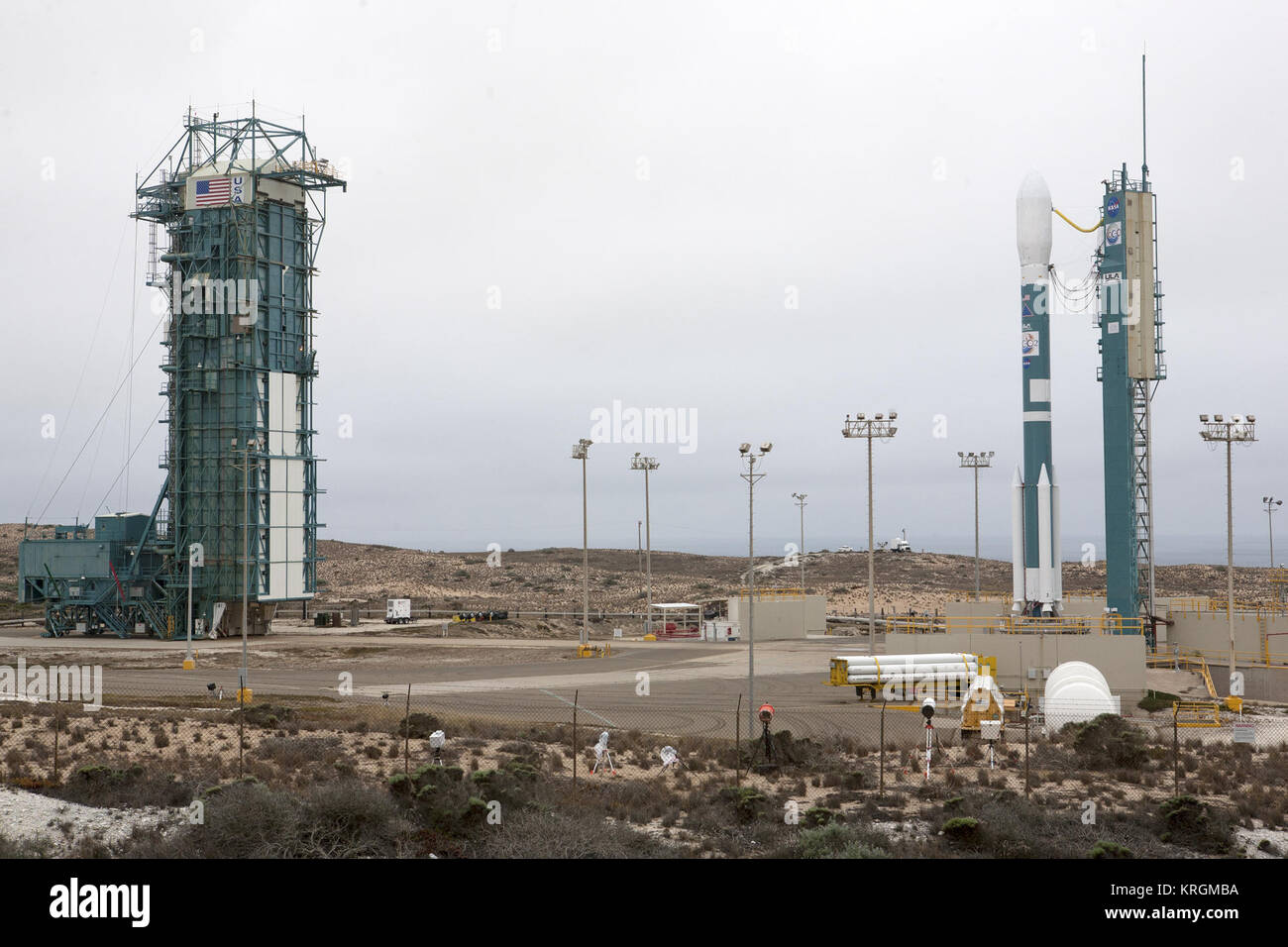 Delta II with OCO-2 at Vandenberg pad (KSC-2014-3097 Stock Photo - Alamy