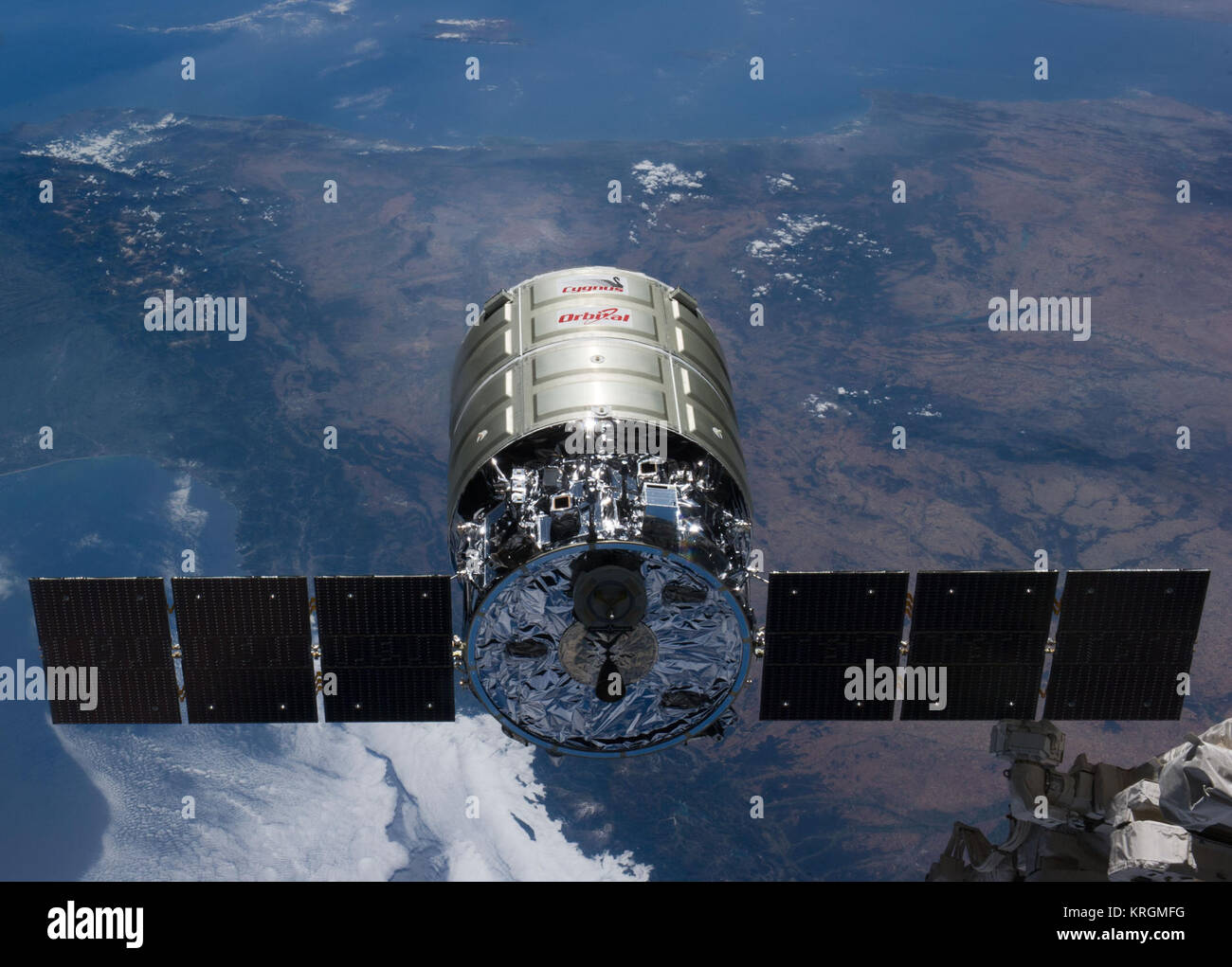 CRS Orb-2 Cygnus approaches the station Stock Photo - Alamy