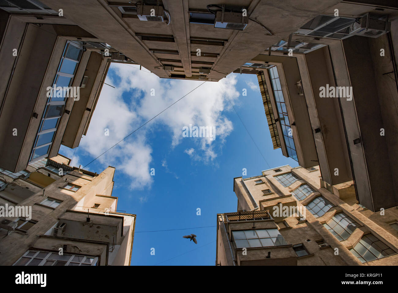 1930s architecture modernist housing hi-res stock photography and ...