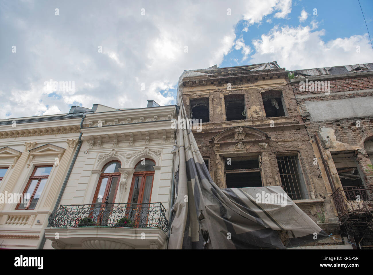 Old abandoned building in Bucharest Stock Photo - Alamy