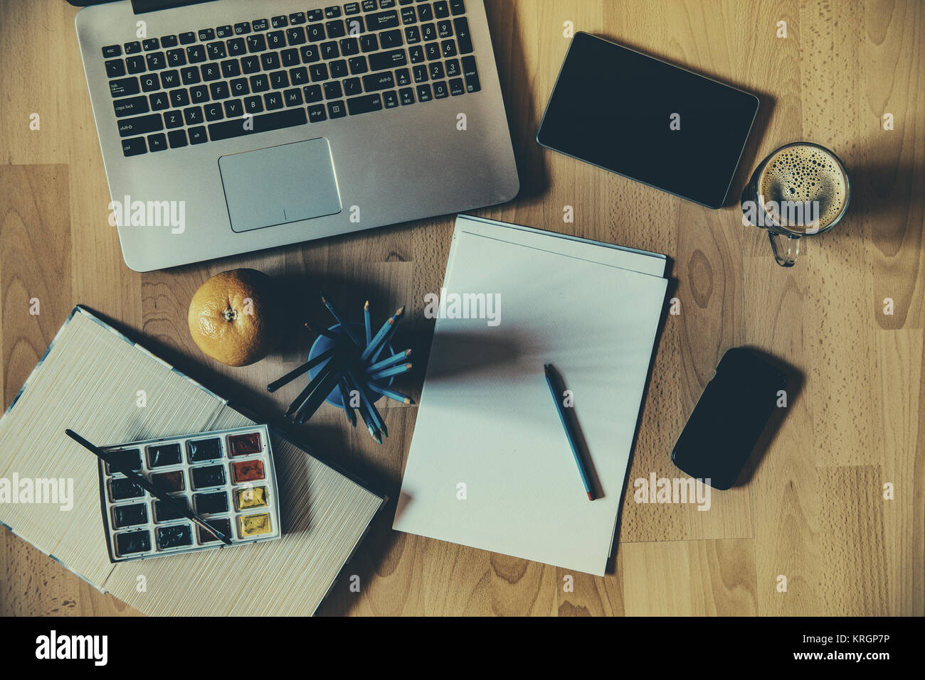 Tools for creative drawing hi-res stock photography and images - Alamy