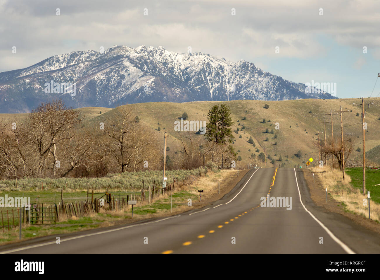Highway 26 Heading East Oregon United States Stock Photo - Alamy