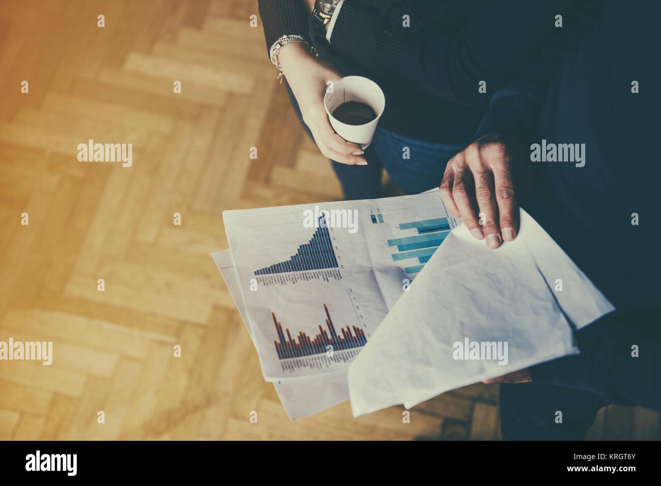 Digital reports hi-res stock photography and images - Alamy
