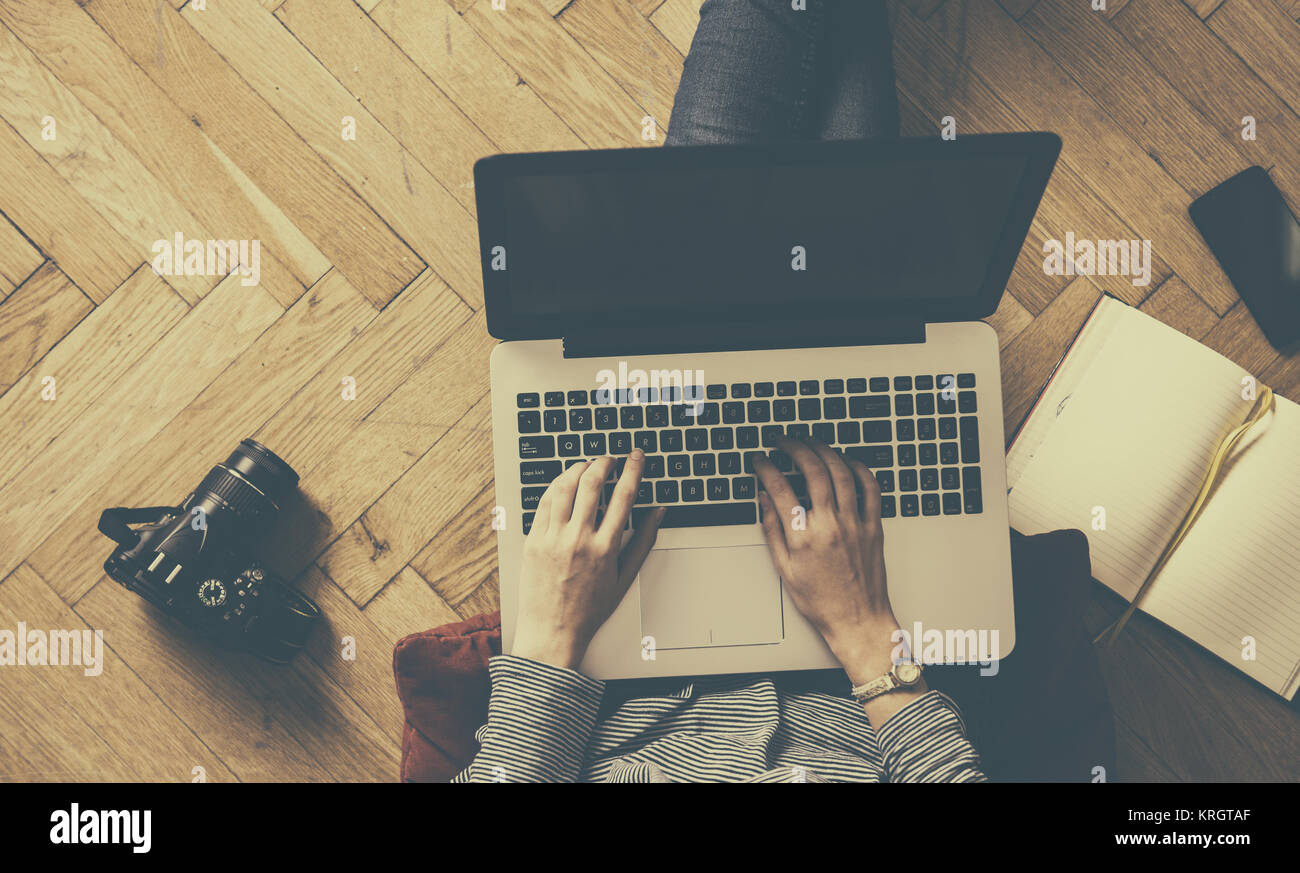 Home work place with cozy atmosphere and retro look Stock Photo - Alamy