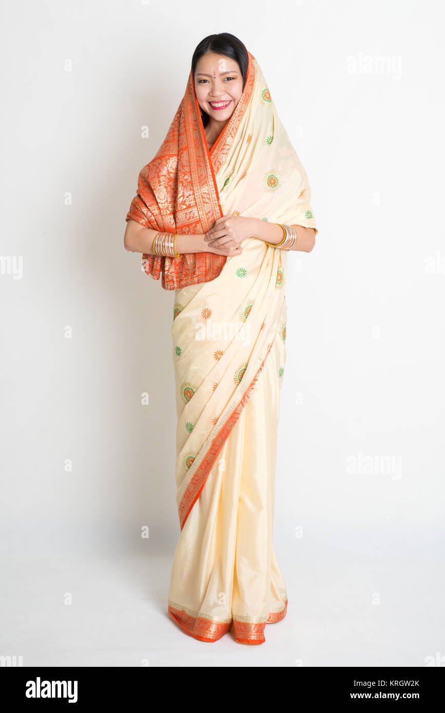 Female in Indian sari Stock Photo - Alamy