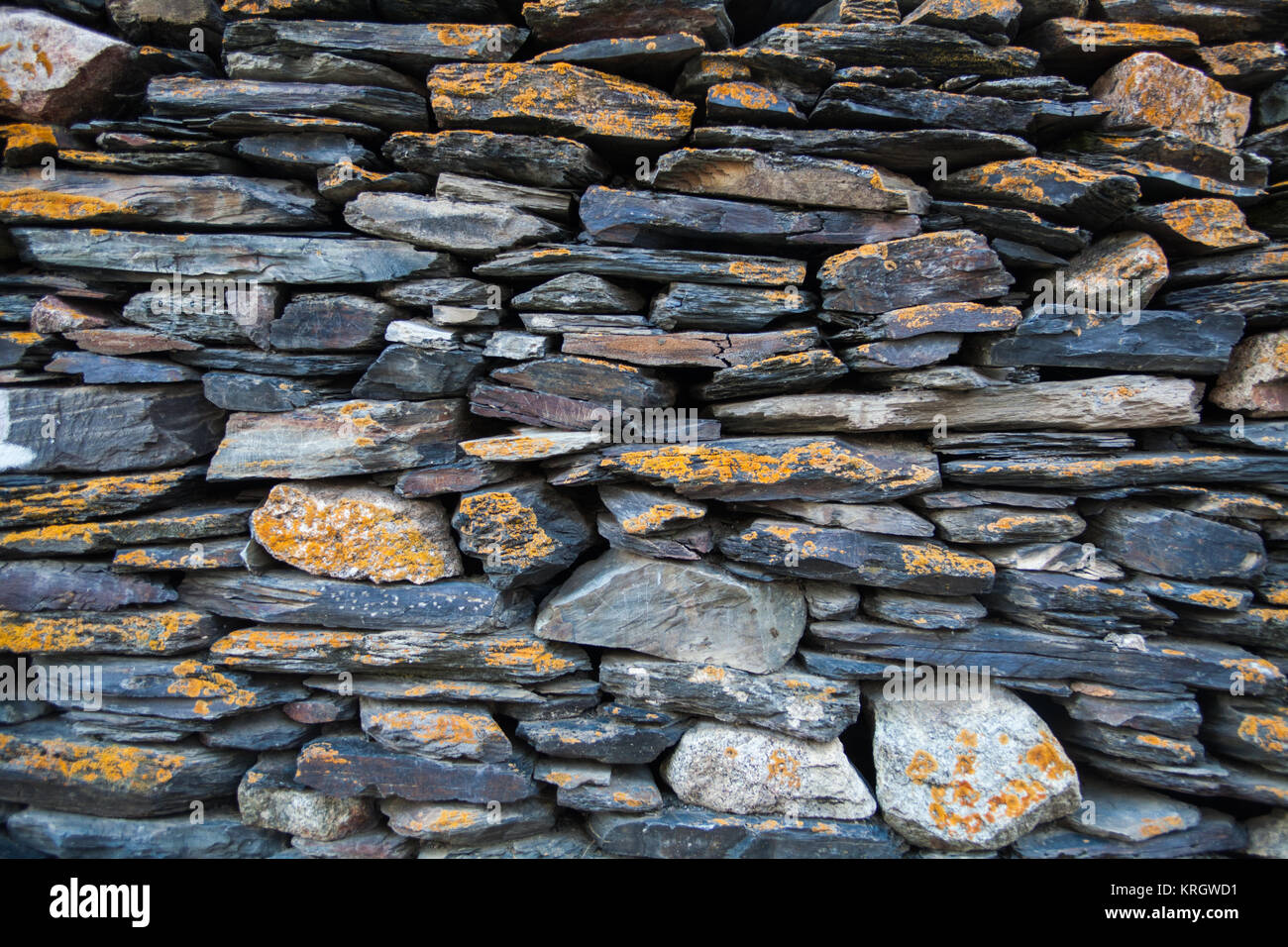 Stone wall detail Stock Photo - Alamy