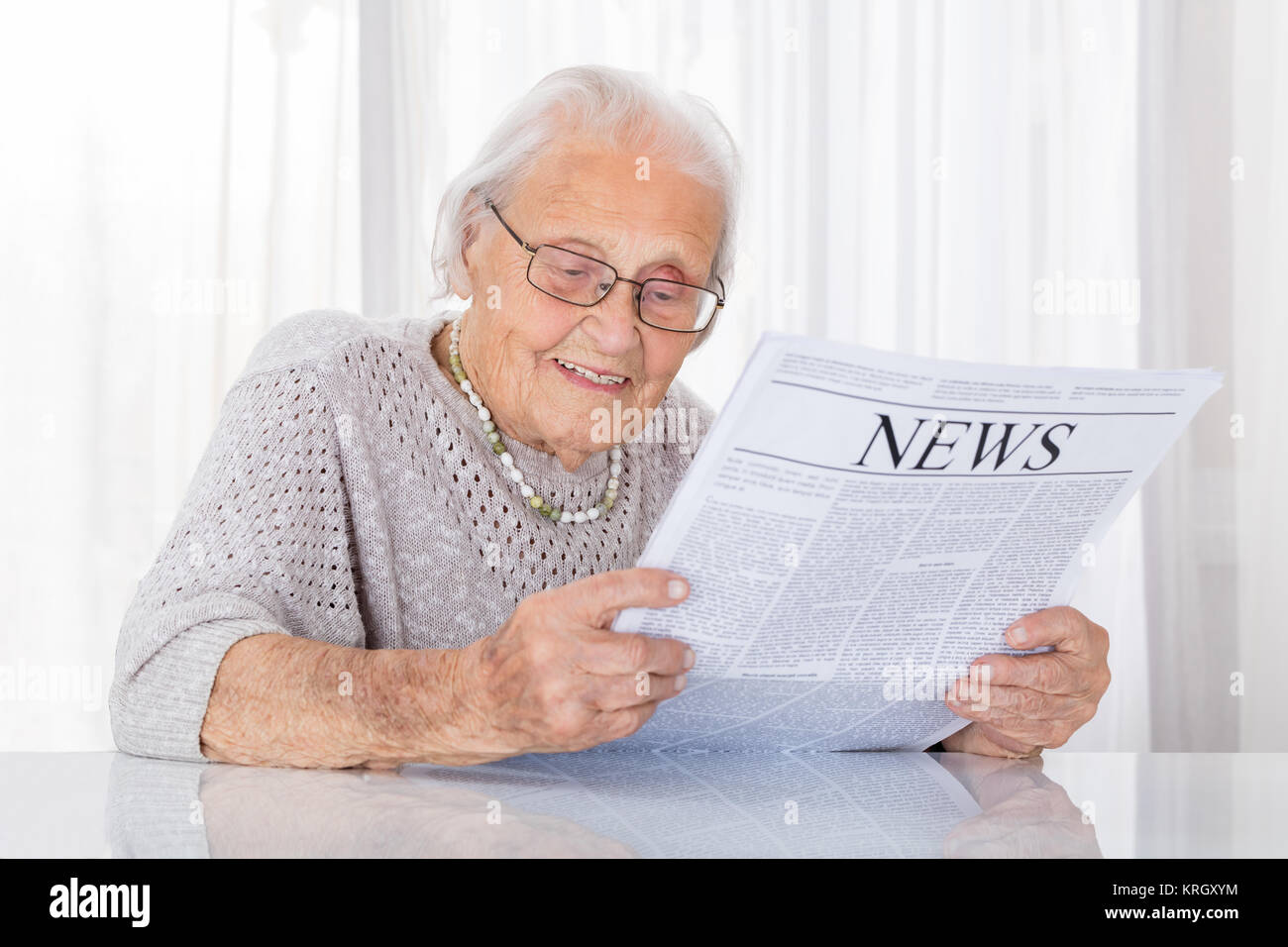 Time document viewer hi-res stock photography and images - Alamy