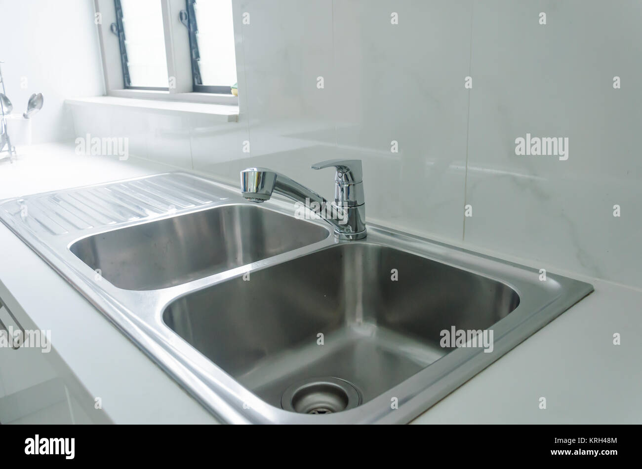 Wash sink tab hi-res stock photography and images - Alamy