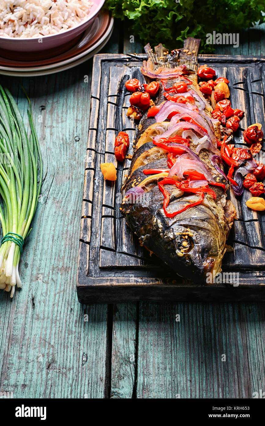 baked whole fish Stock Photo - Alamy