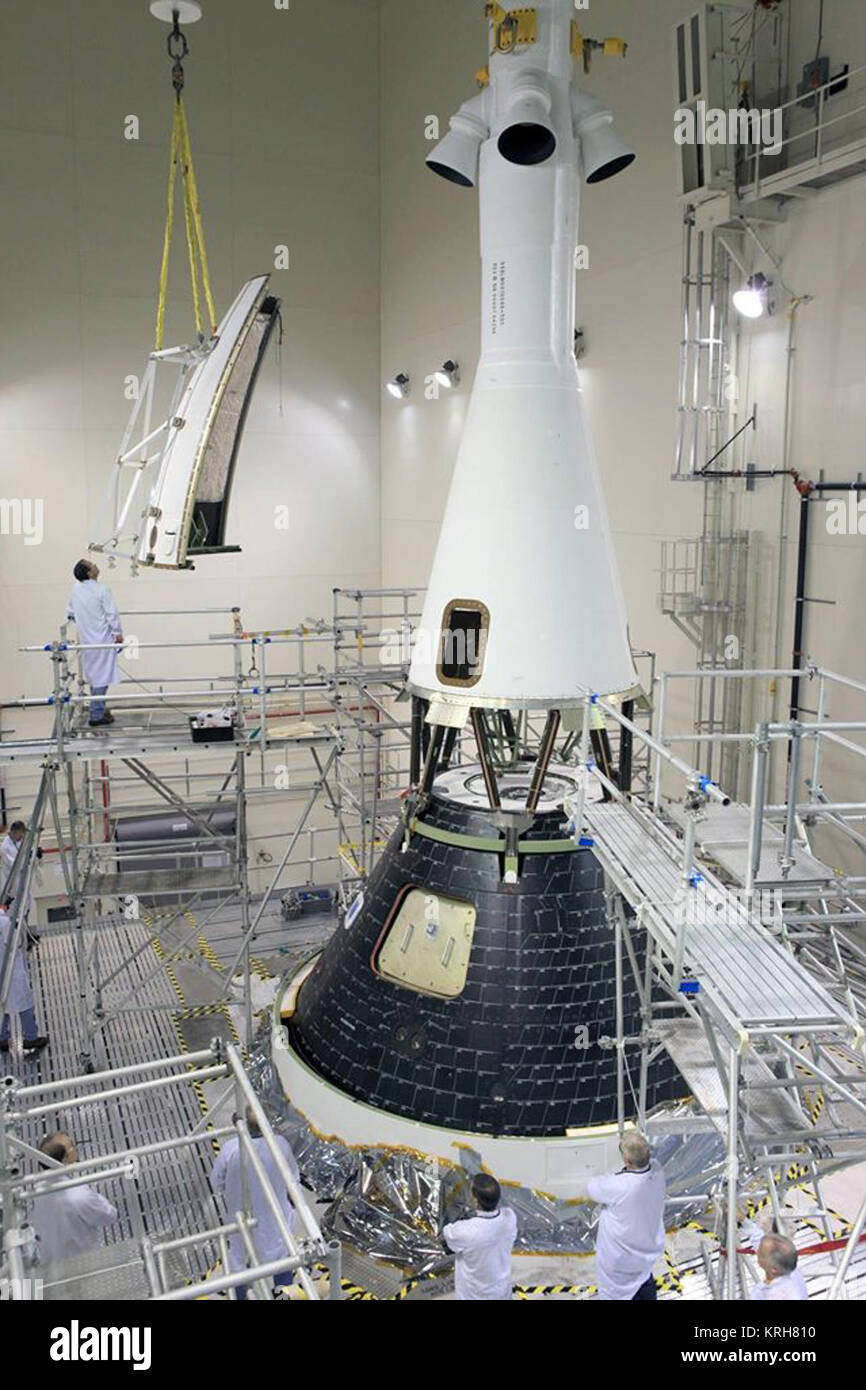 MPCV Orion Spacecraft assembling Stock Photo - Alamy