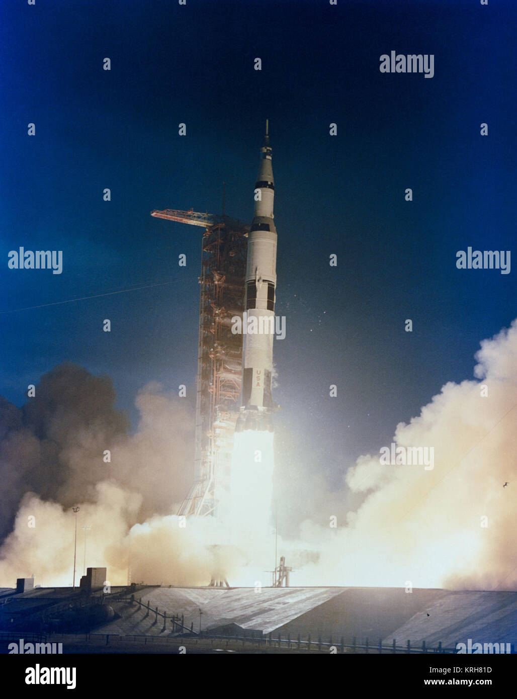 Apollo 14 space vehicle is launched from Pad A Stock Photo - Alamy